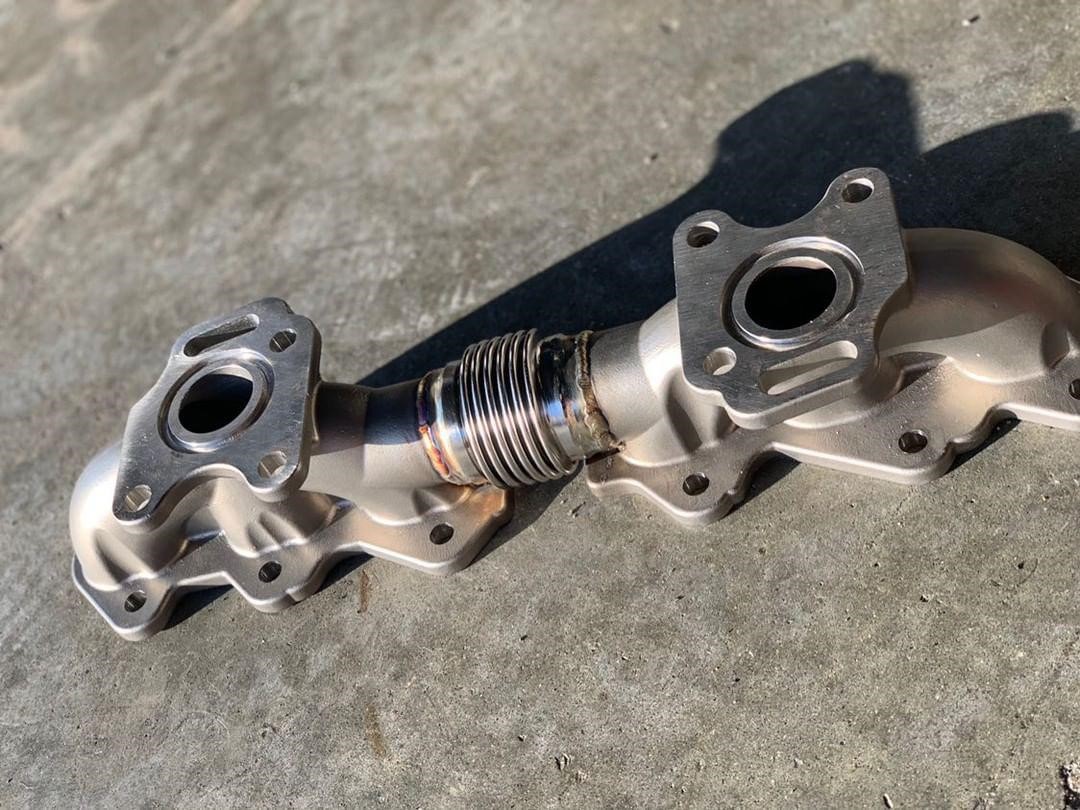 New AISI 304 Stainless Steel Universal Manifold 2JZ-GTE - Stu's Garage